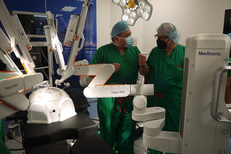 Robot quirúrgico, tecnología de punta al servicio del pueblo – CSS Noticias
