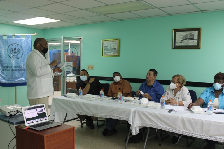 Comisión de Salud de la JD inicia gira en instalaciones de la CSS en ...