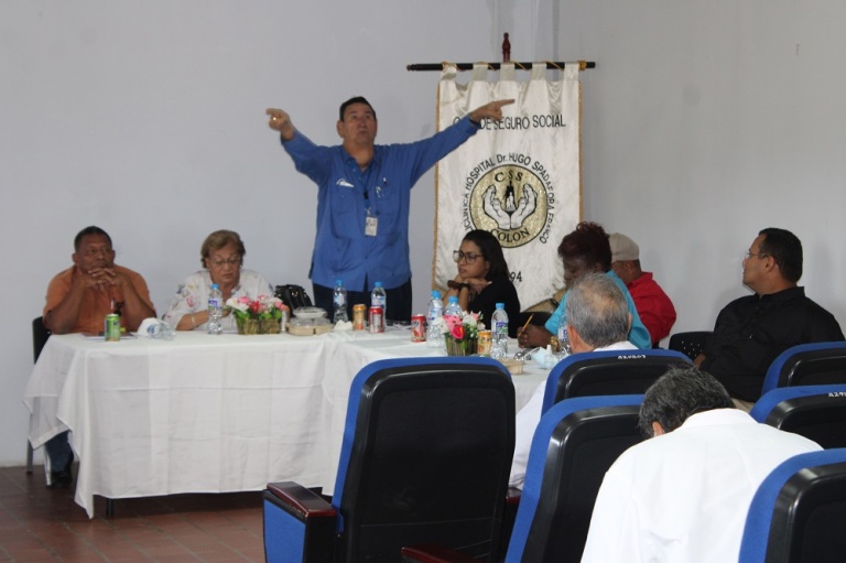 Comisión de Salud de la JD inicia gira en instalaciones de la CSS en ...