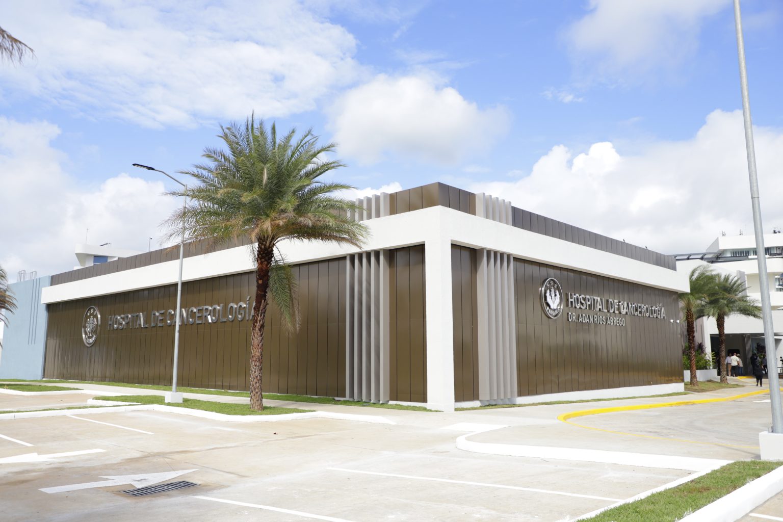 Inauguran Hospital de Cancerología “Dr. Adán Ríos Ábrego” en Ciudad de ...